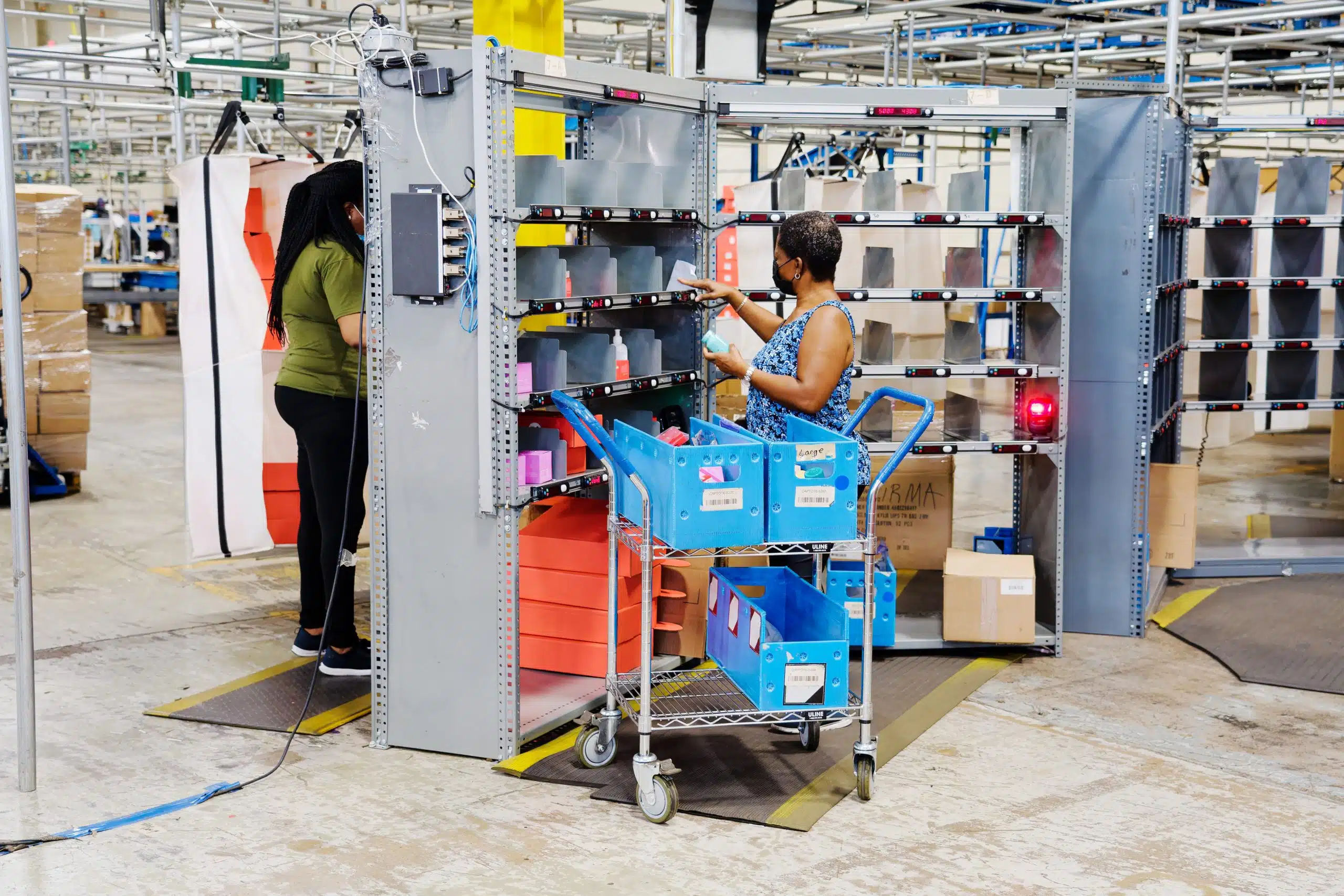 Corrugated Plastic Containers | Reusable Totes, Bins & Trays